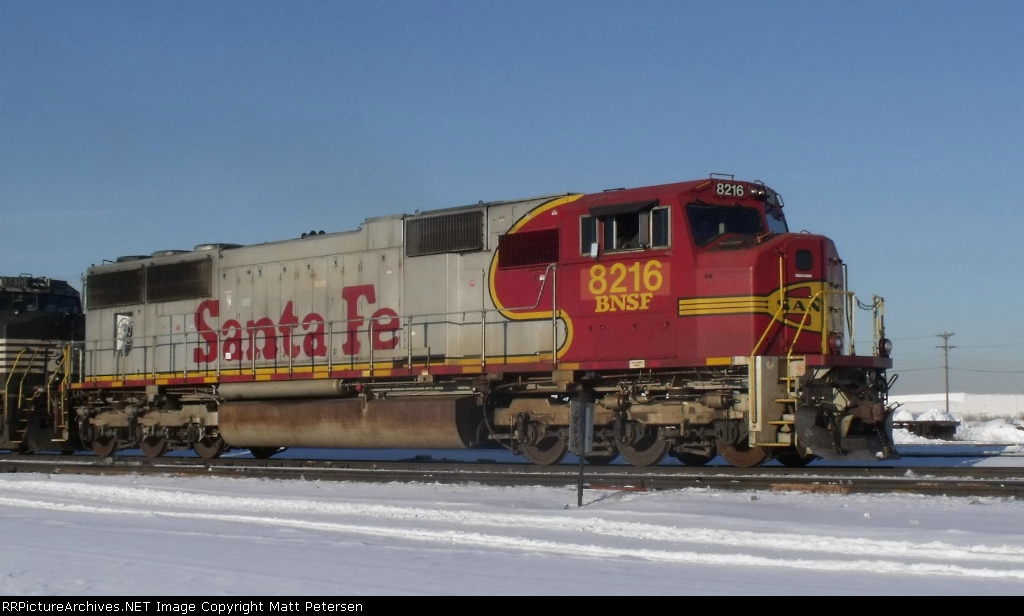 BNSF 8216